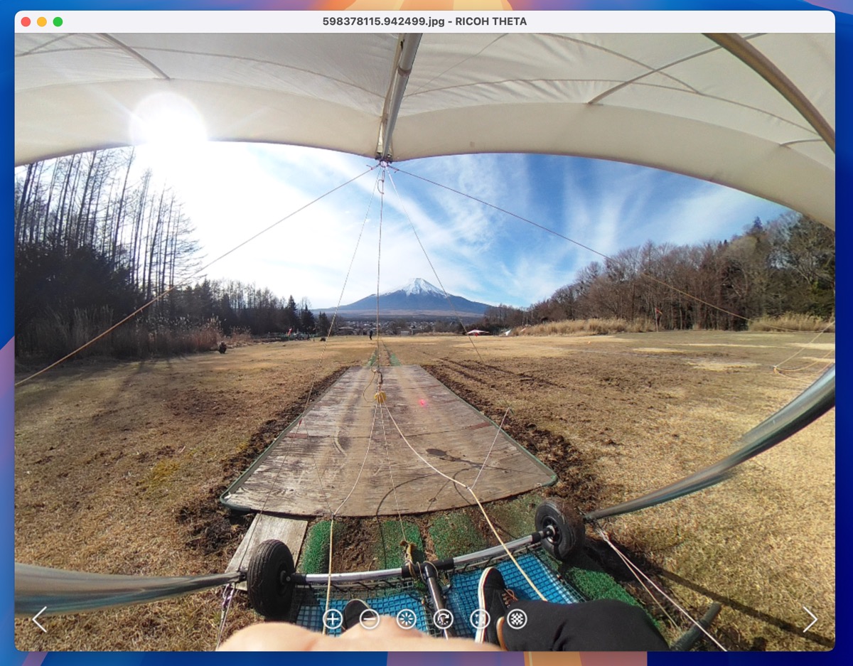 RICOH THETA 3.30.0 - 全天球カメラ「RICOH THETA」で撮った静止画や動画をMac上で閲覧／変換／共有 - 新しもの好きのダウンロード